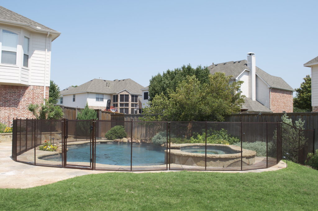 Best Pool Fence for Las Vegas Weather | Heat & Durability
